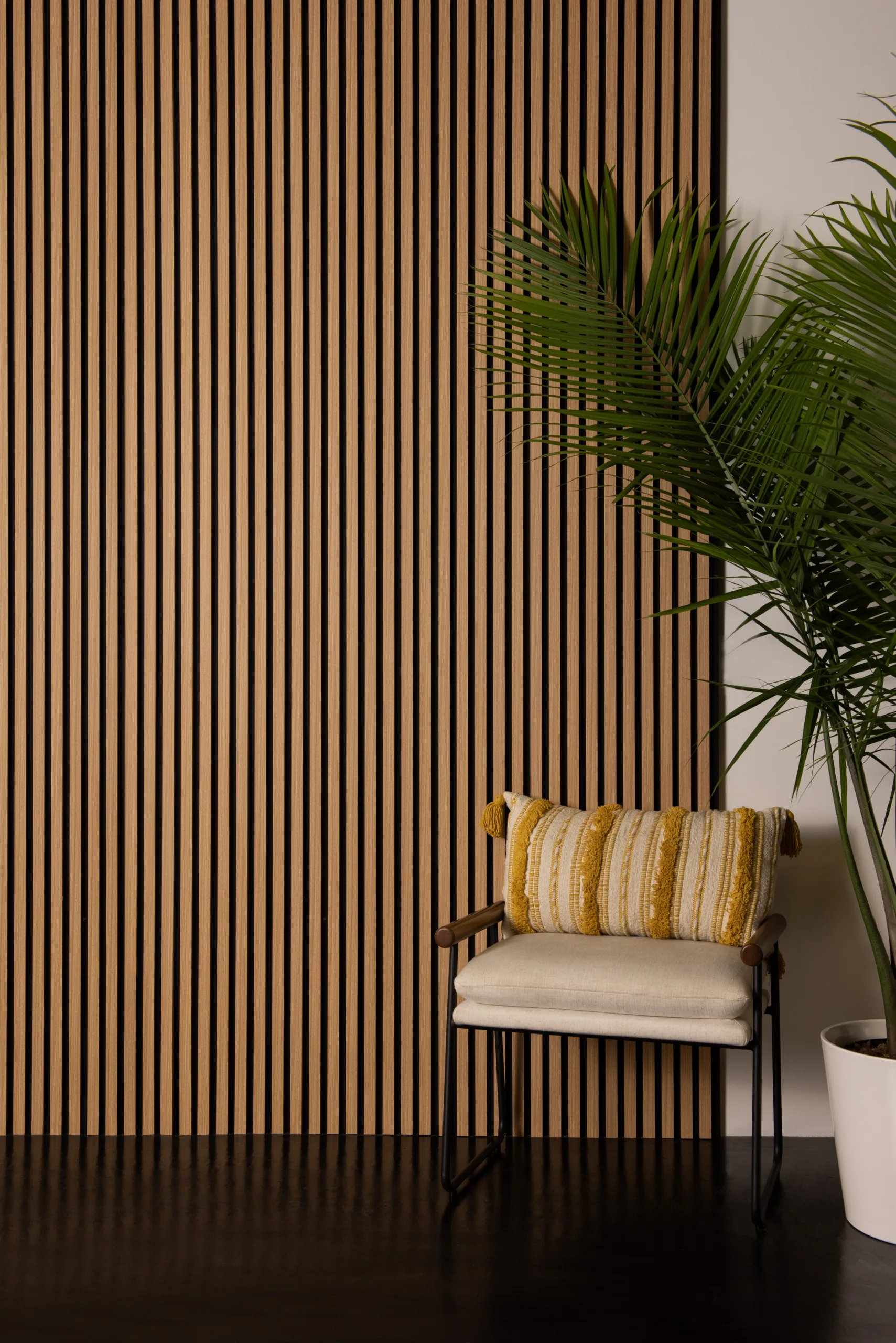 Buy Amber Oak Wall Panels for Modern Spaces